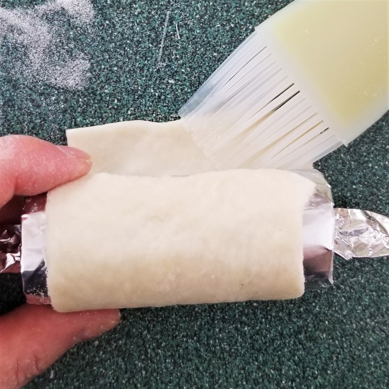 Tube-Shaped Pastries with Meringue – Gaznates – My Slice of Mexico