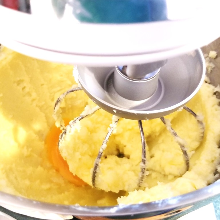 Traditional Sweet Bread – Yo-Yos (or Besos) – My Slice of Mexico