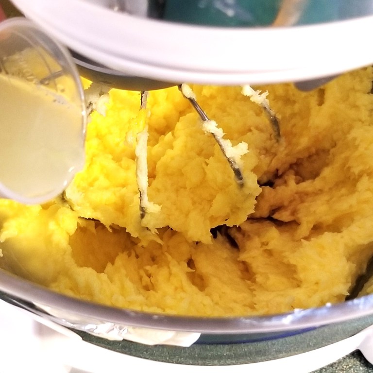 Traditional Sweet Bread – Yo-Yos (or Besos) – My Slice of Mexico