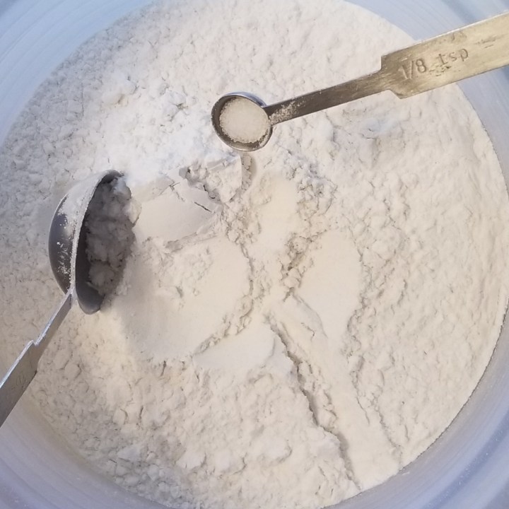 Traditional Sweet Bread – Yo-Yos (or Besos) – My Slice of Mexico