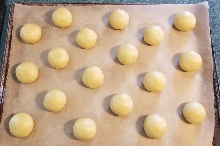 Traditional Sweet Bread – Yo-Yos (or Besos) – My Slice of Mexico