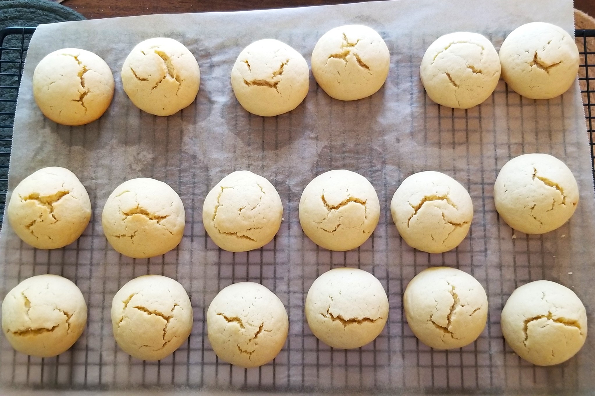 Traditional Sweet Bread – Yo-Yos (or Besos) – My Slice of Mexico